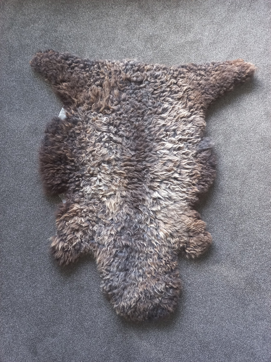 Sheepskin - Dark Brown – Nat-Ewe-Ral Wool