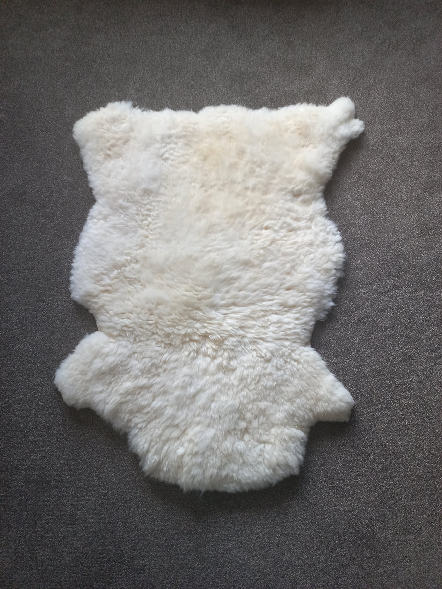 Sheepskin - White – Nat-Ewe-Ral Wool